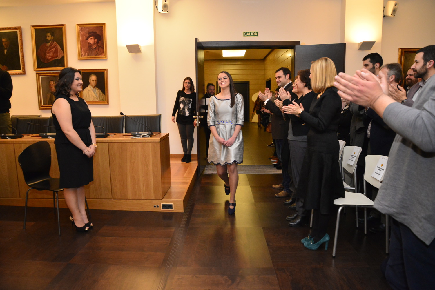 El alcalde anuncia el nombramiento de Verónica Fortuño como reina de ...